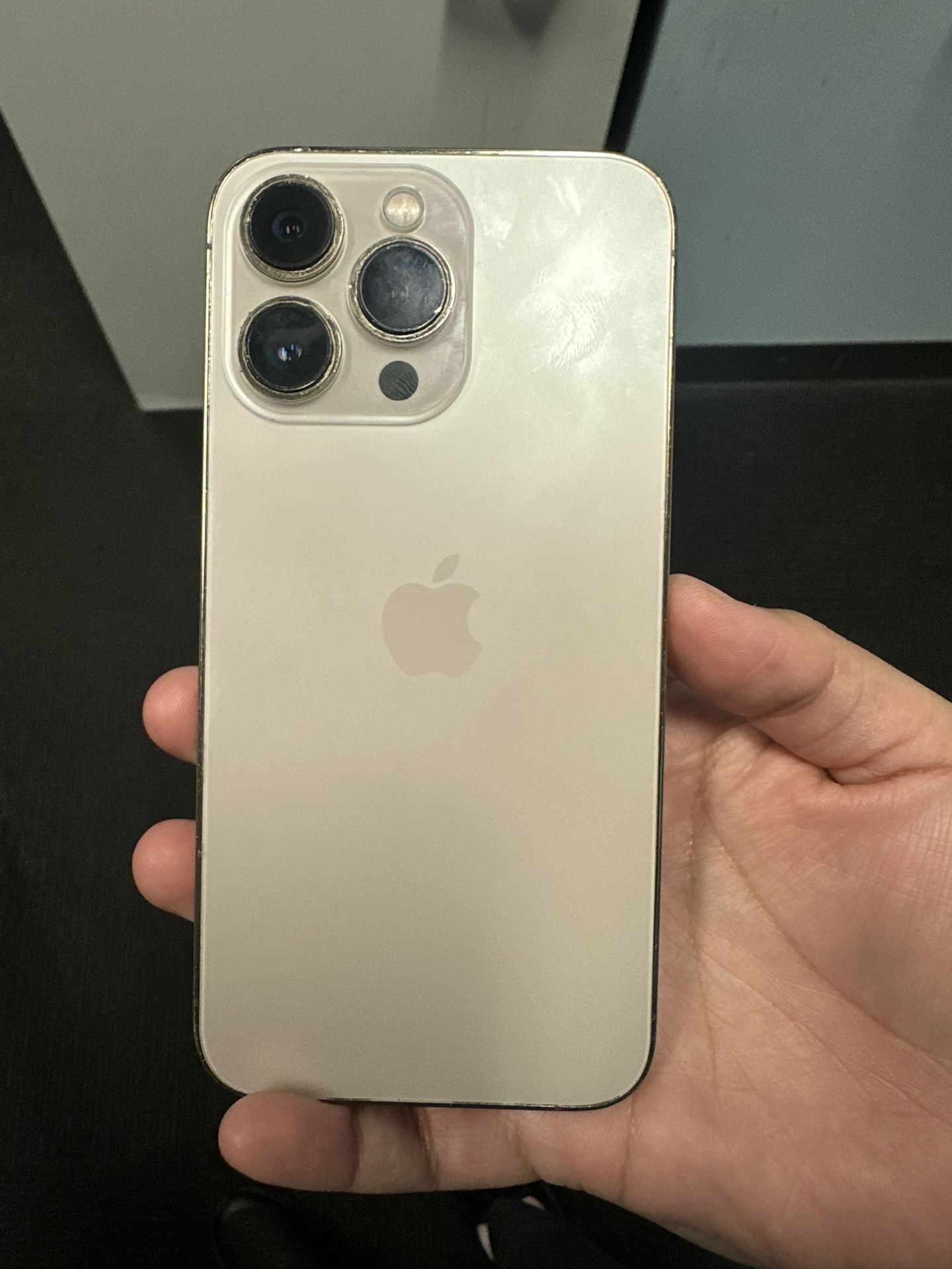 IPHONE 13 PRO. 128 GB storage Space. for Sale in Los Angeles, CA - OfferUp