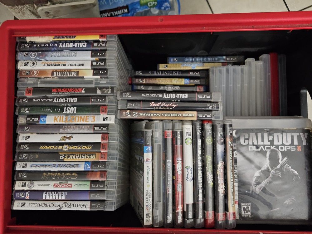 LIST 2 Video Games Make Me AN OFFER BUNDLE ONLY for Sale in Glendale ...