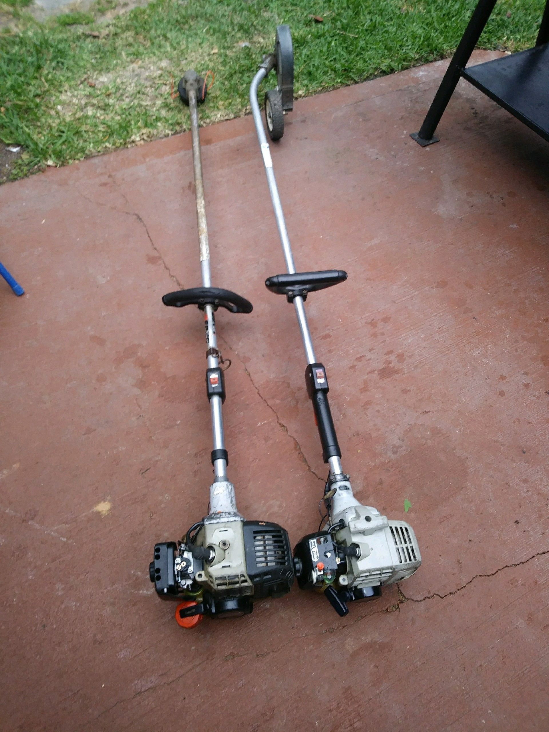 Echo weed eater & echo edger yt?5Las 2 por 200 for Sale in Houston, TX ...