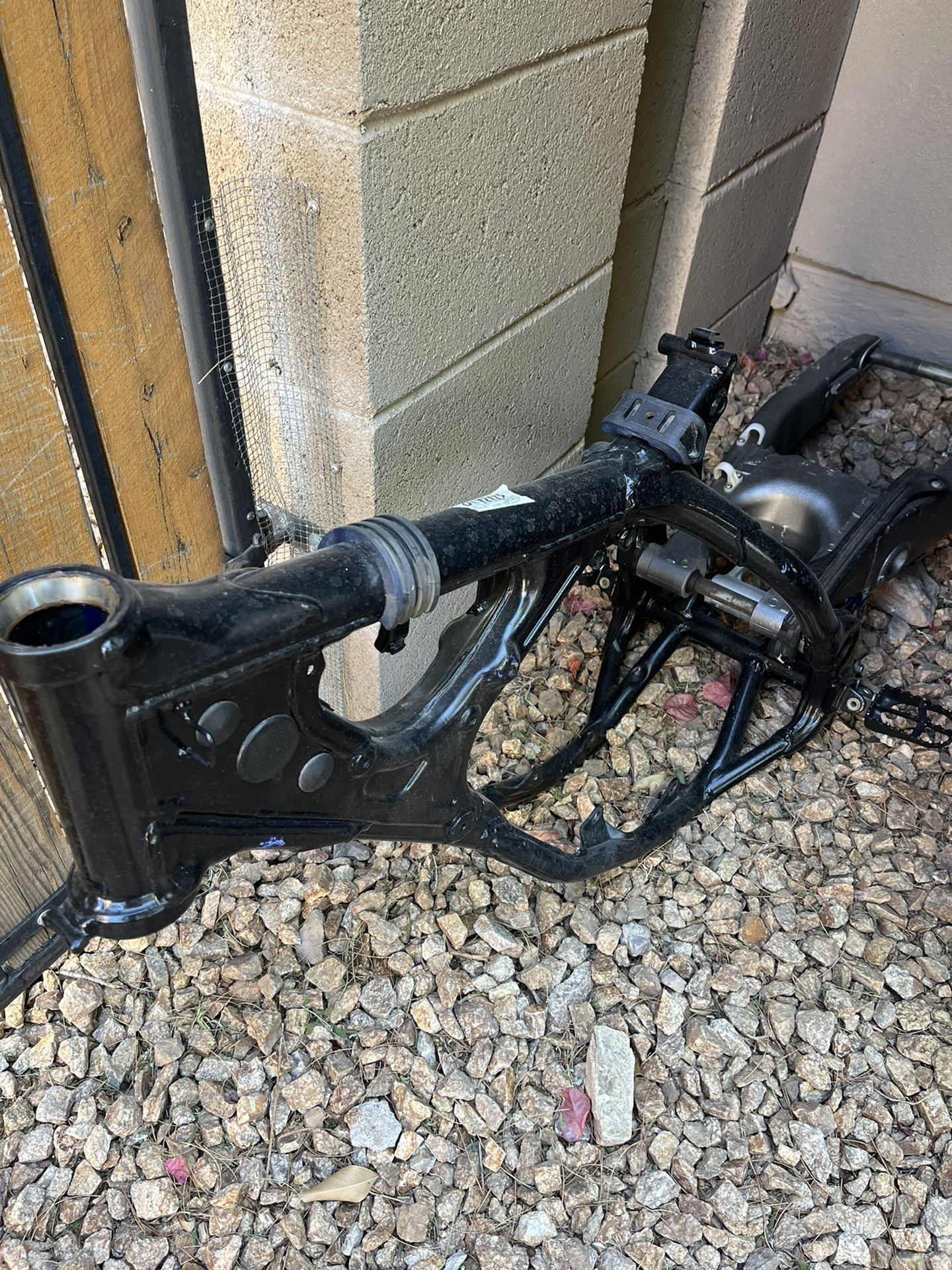 2001 Yamaha Yz125 Frame And Swing Arm for Sale in Scottsdale, AZ - OfferUp