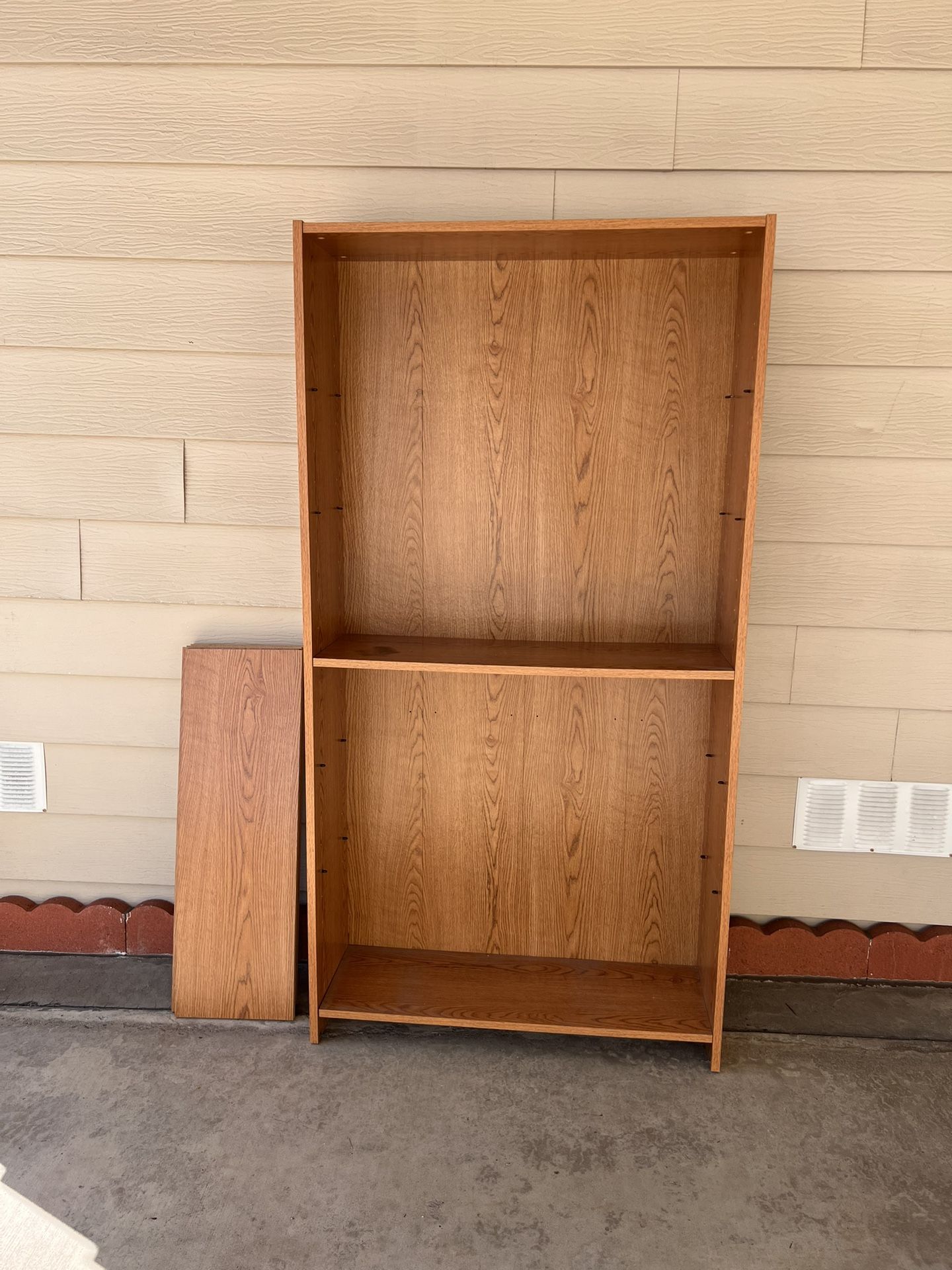 Tall Book Shelf for Sale in Pico Rivera, CA - OfferUp