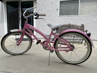 Hello Kitty Beach Cruiser 26