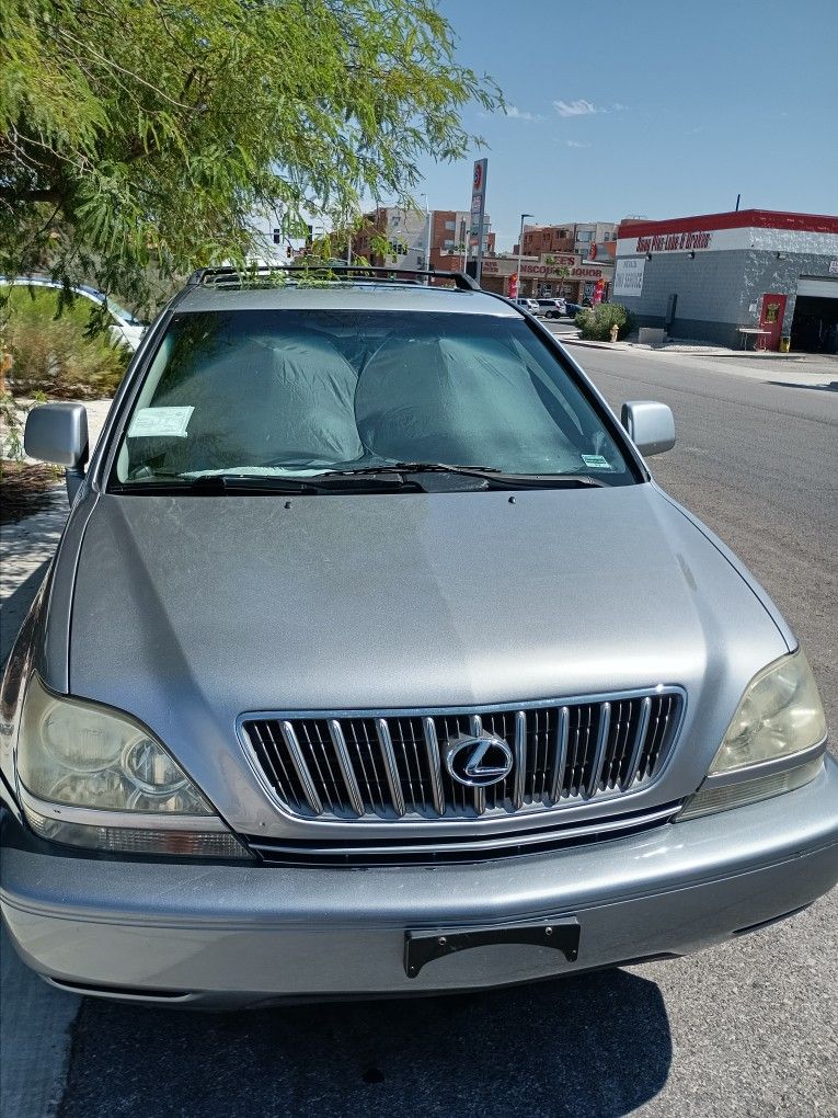 2002 Lexus Rx 300 for Sale in Henderson, NV - OfferUp