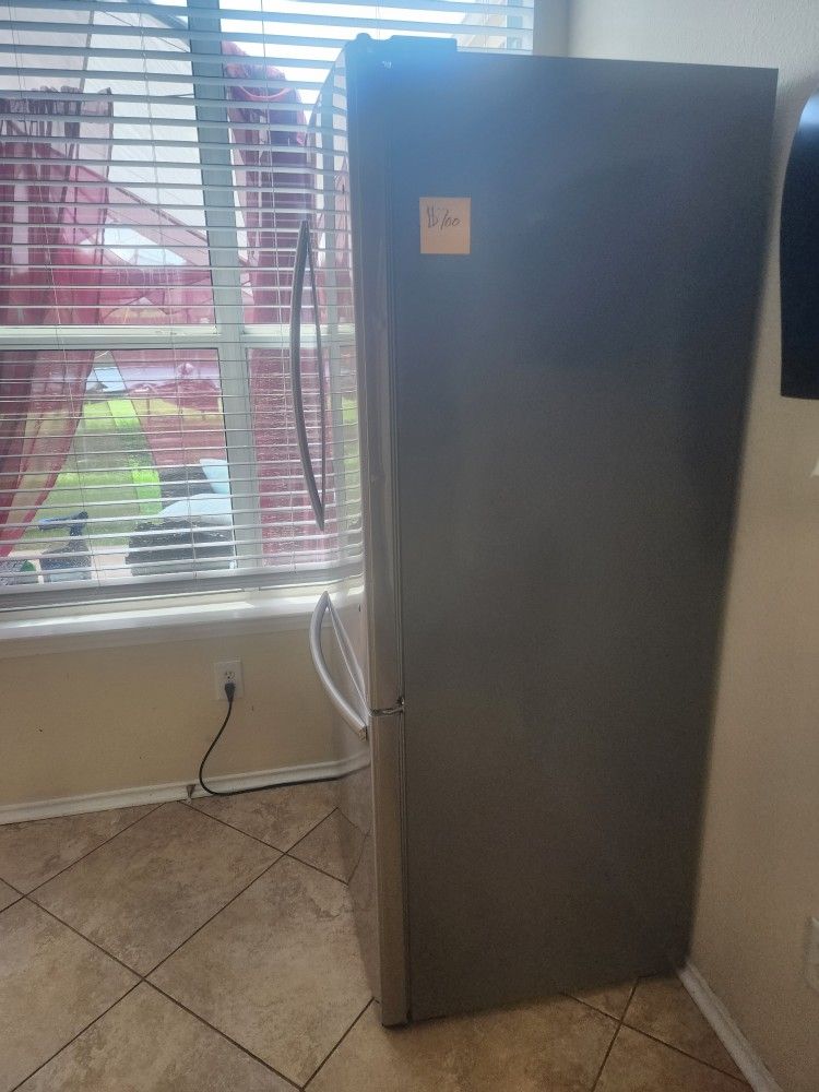Refrigerator for Sale in Sachse, TX - OfferUp