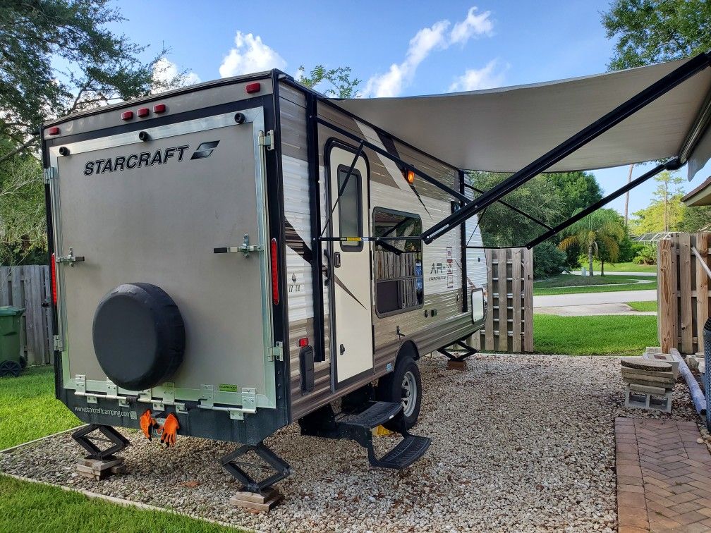 Toy Hauler RV 17 ft Starcraft AR-ONE 17TH Camper for Sale in Wellington ...