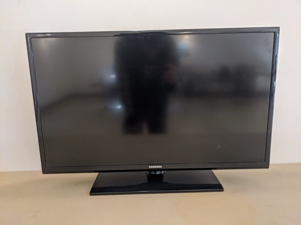 Samsung Flat Screen TV for Sale in Ashland, OR - OfferUp