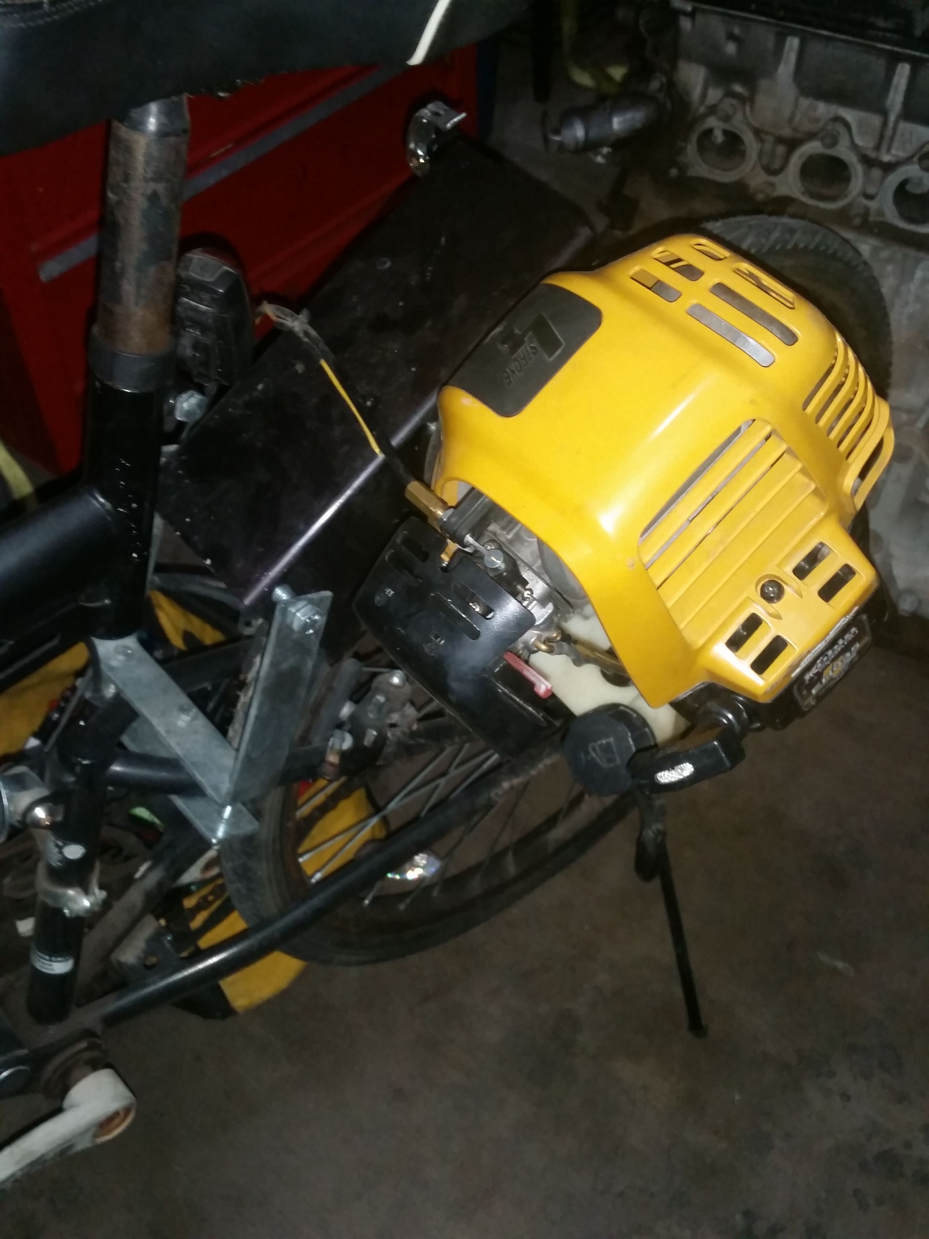 Robin subaru EH035 4 stroke engine for Sale in Mesa, AZ - OfferUp