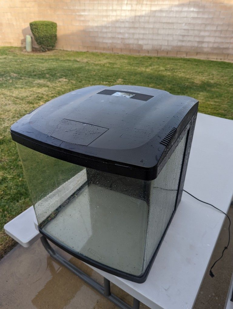 Coralife Biocube 32 All In One LED tank AIO for Sale in Riverside, CA ...