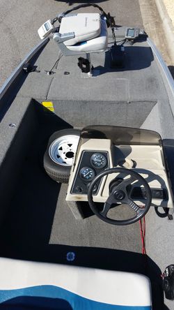 1997 Fisher Spectrum dominator 17 Aluminum bass boat for Sale in Athens ...
