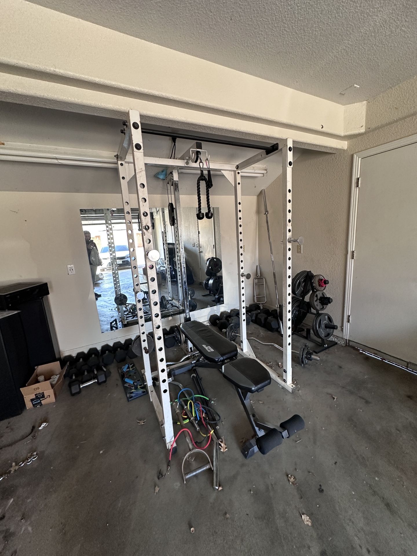 Squat rack with cables and bench. for Sale in Elk Grove, CA - OfferUp