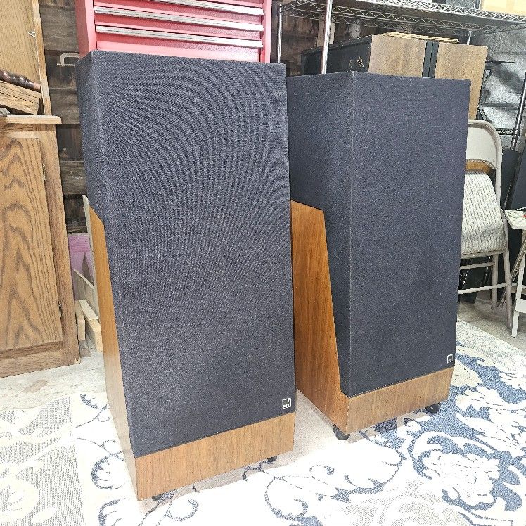 Very Nice Set Of KEF 105 Speakers for Sale in Lacey, WA - OfferUp