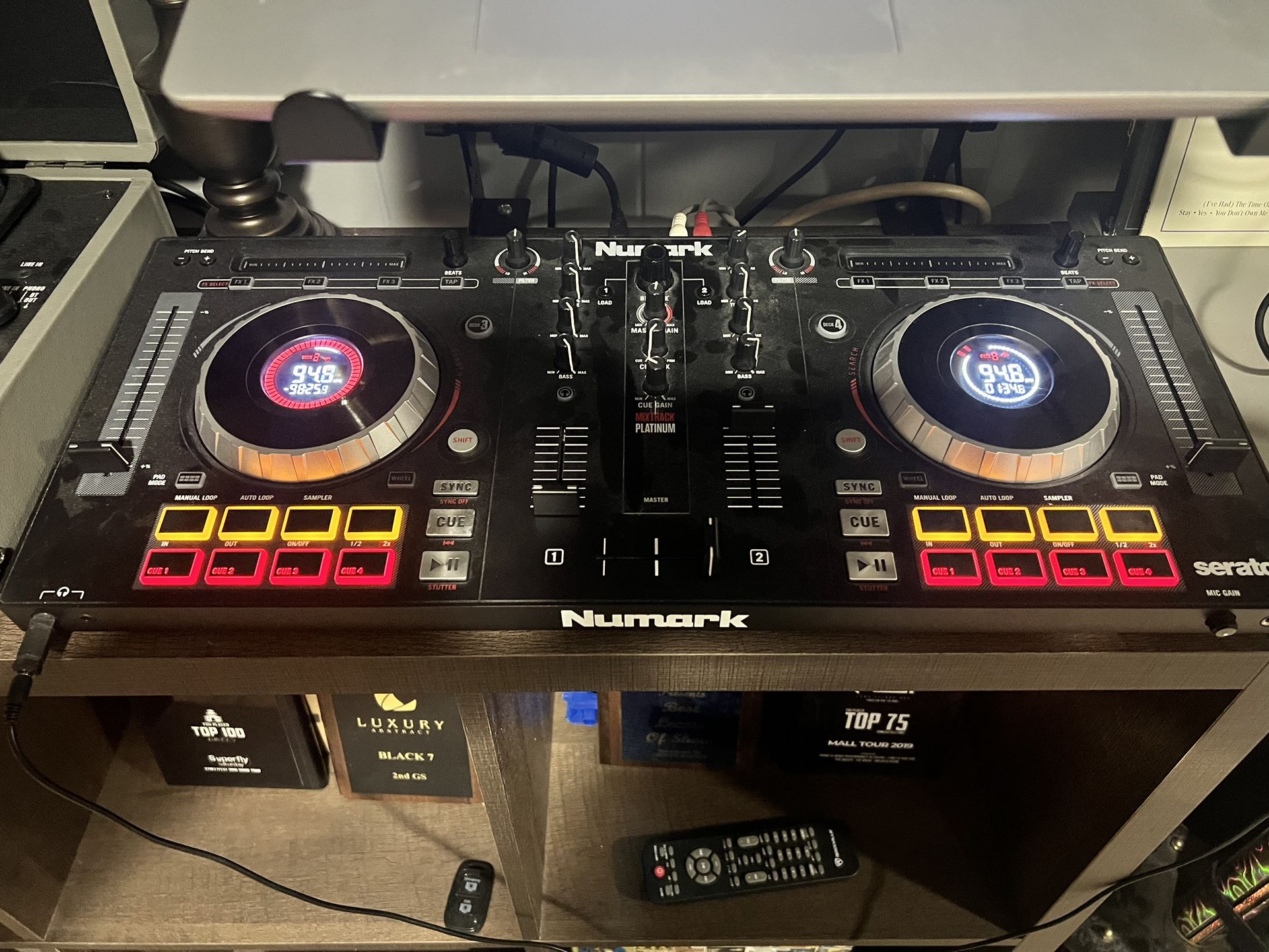 Numark Mixtrack Platinum DJ Controller for Sale in Norwalk, CT - OfferUp