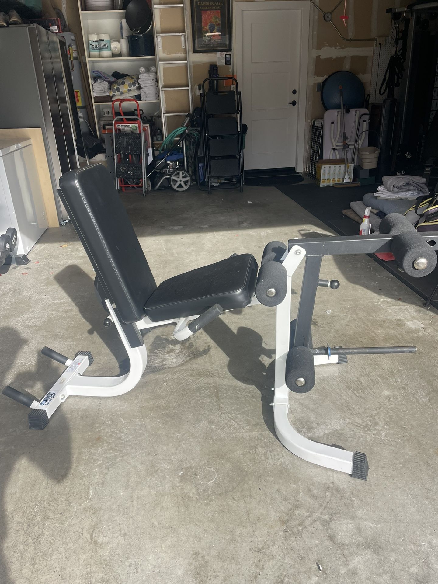 Parabody Leg Curl/extension Bench for Sale in Clayton, CA - OfferUp