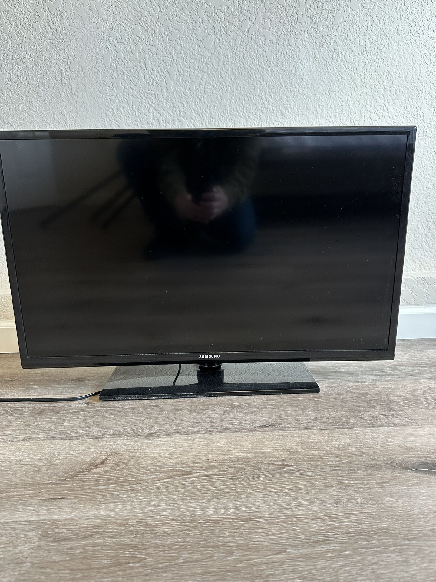 Samsung TV 31” for Sale in San Diego, CA - OfferUp