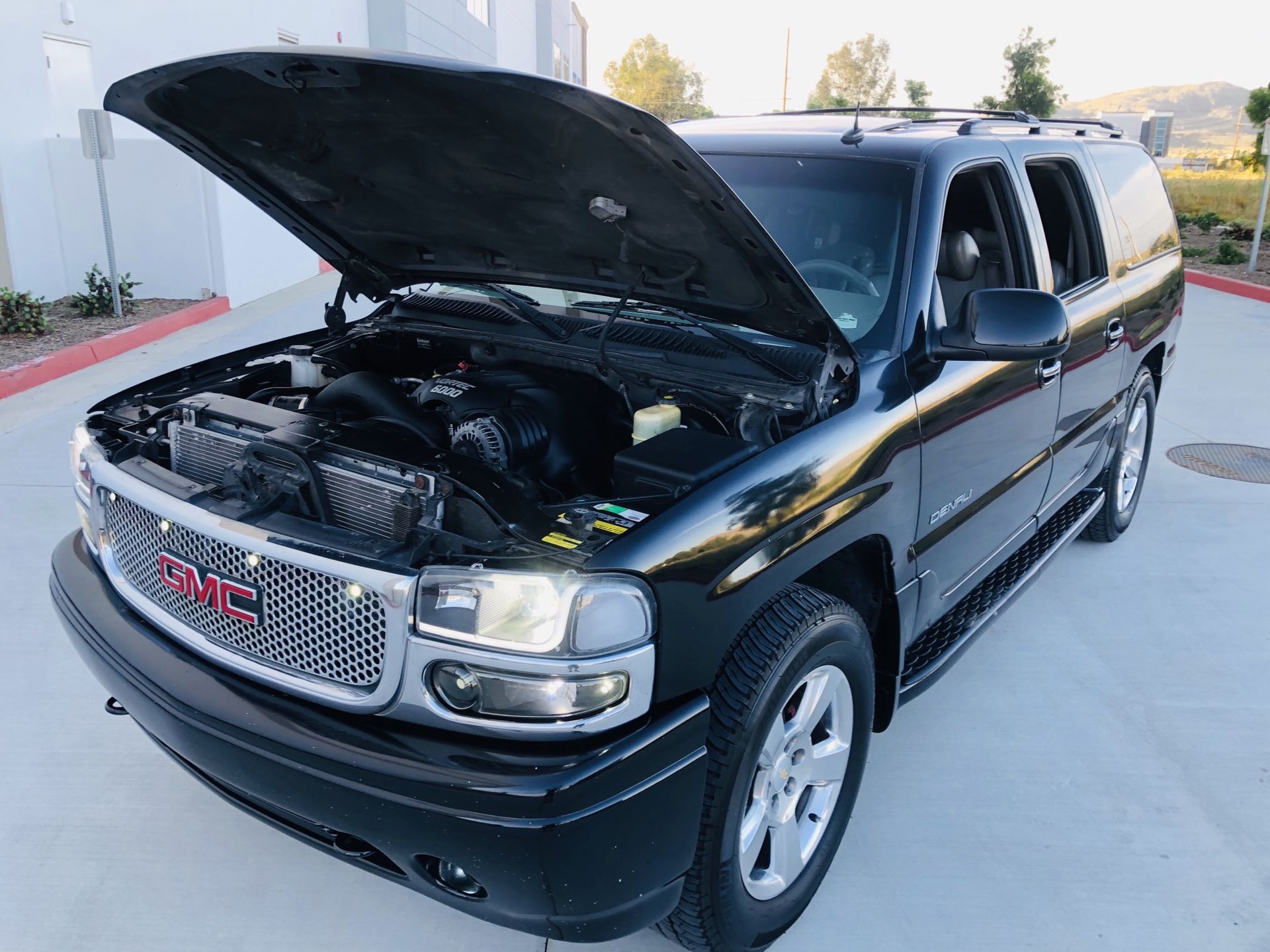2002 GMC Yukon Denali xl tahoe chevy ss silverado single cab srt svt ...