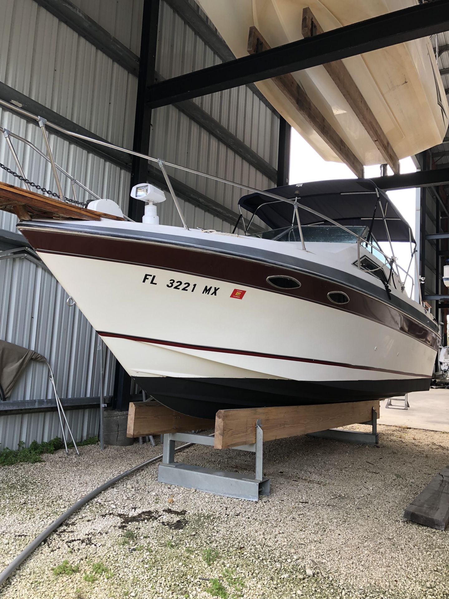 Cabin cruiser 24 ft Invader for Sale in Spring Hill, FL - OfferUp
