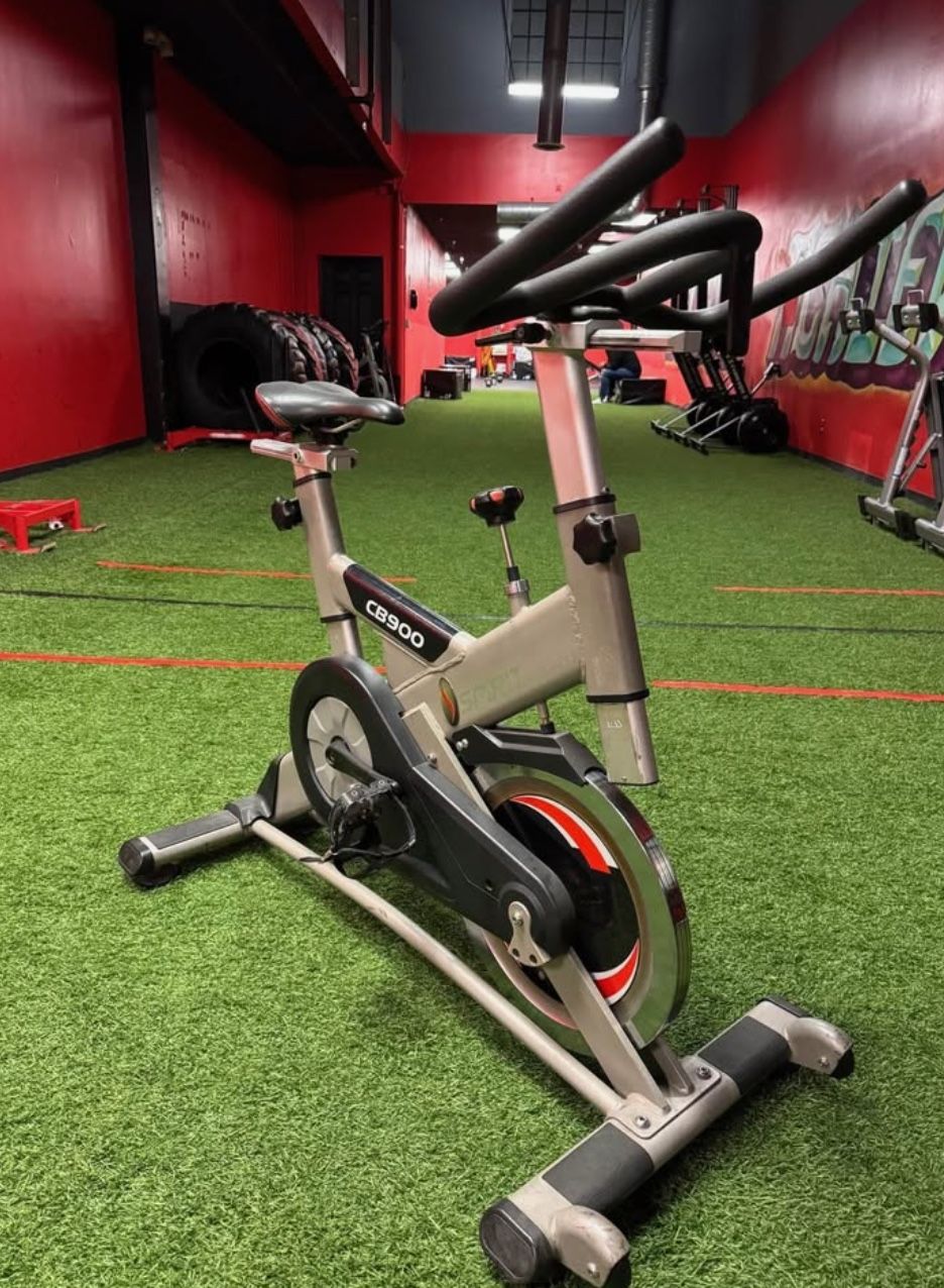 EVERYTHING MUST GO!! FITNESS EQUIPMENT FOR SALE!! Dumbells, Weight ...