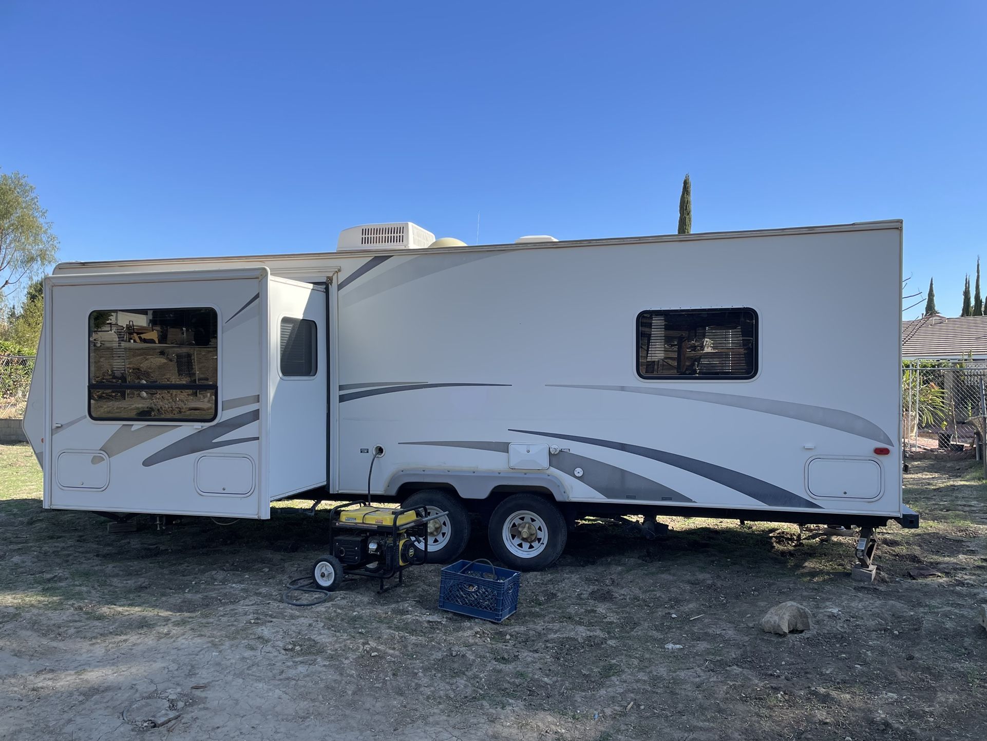 TRAVEL TRAILER 27 FT for Sale in Rowland Heights, CA - OfferUp