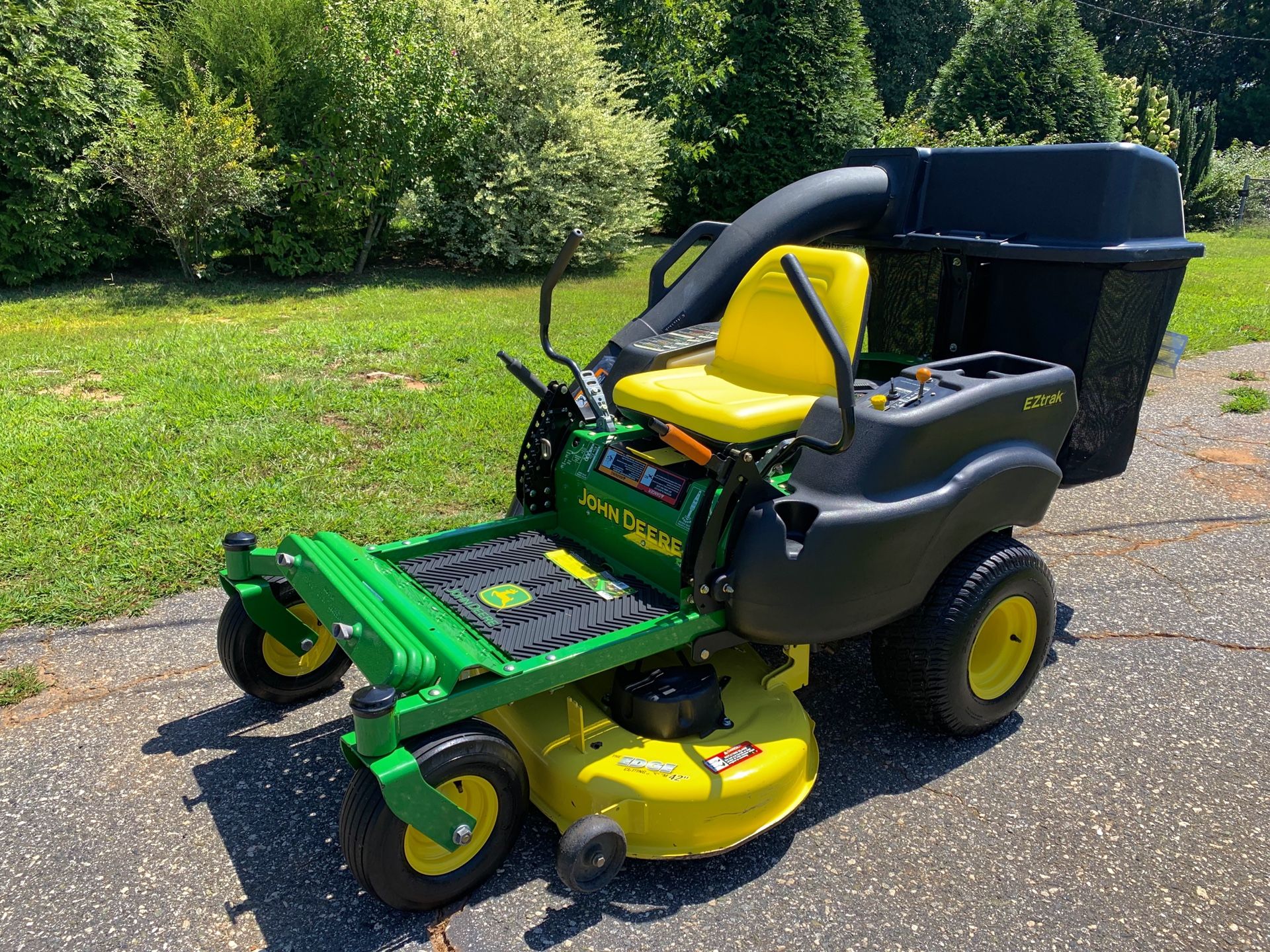 John Deere Z225 Zero Turn in Excellent Condition With Only 179 Hours ...