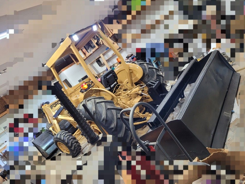 FORD 545D Skip Loader 4X4 Tractor for Sale in Hesperia, CA - OfferUp