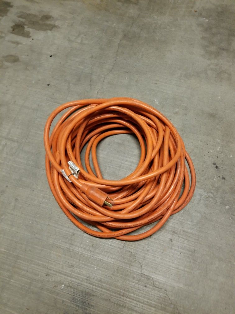 75 FT Extension Cord OSHA plug 12/3 for Sale in Glendale, AZ - OfferUp