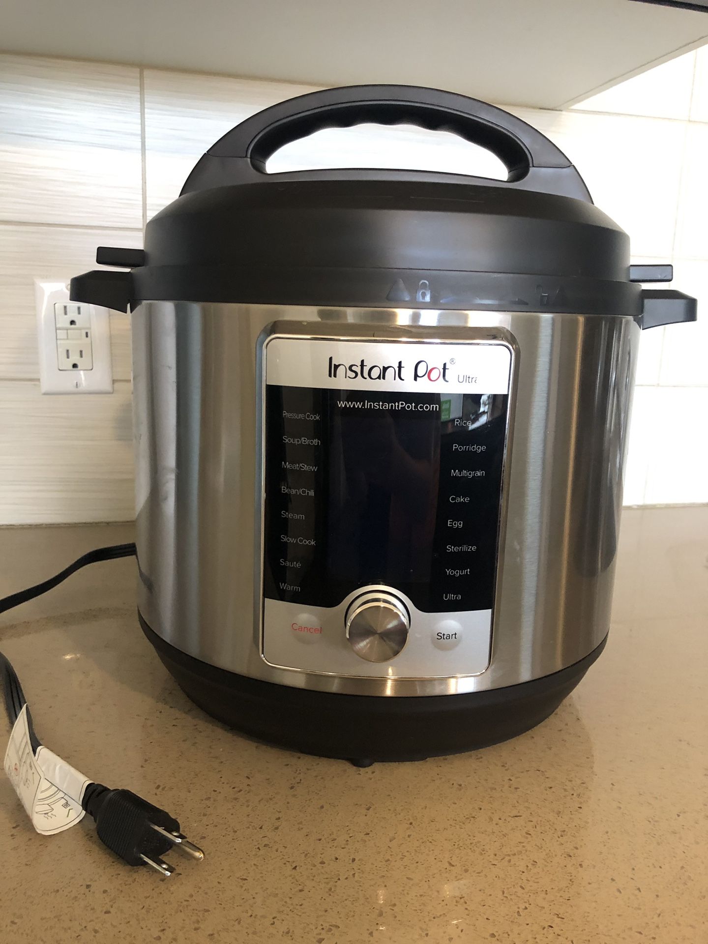 Insta Pot Ultra 8 QT - used once for Sale in Phoenix, AZ - OfferUp