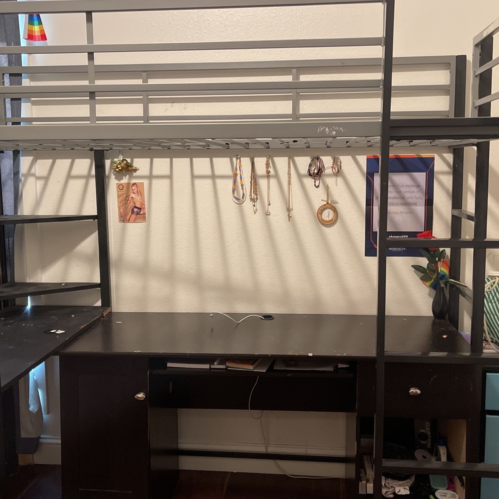Loft desk bed for Sale in Fresno, CA - OfferUp