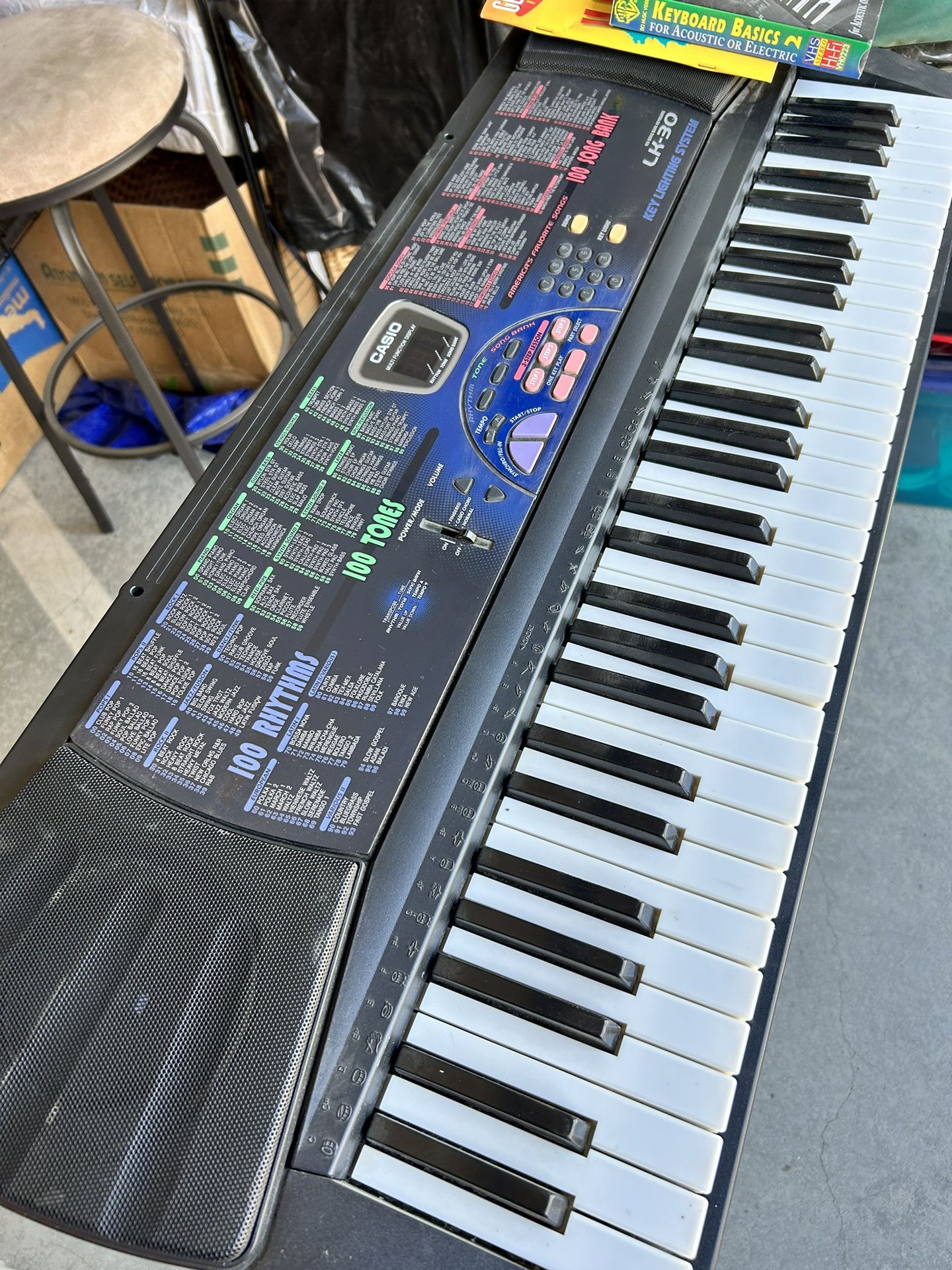 Casio 100 song Bank Electric Keyboard with Lighted 61 Keys LK-30 W ...