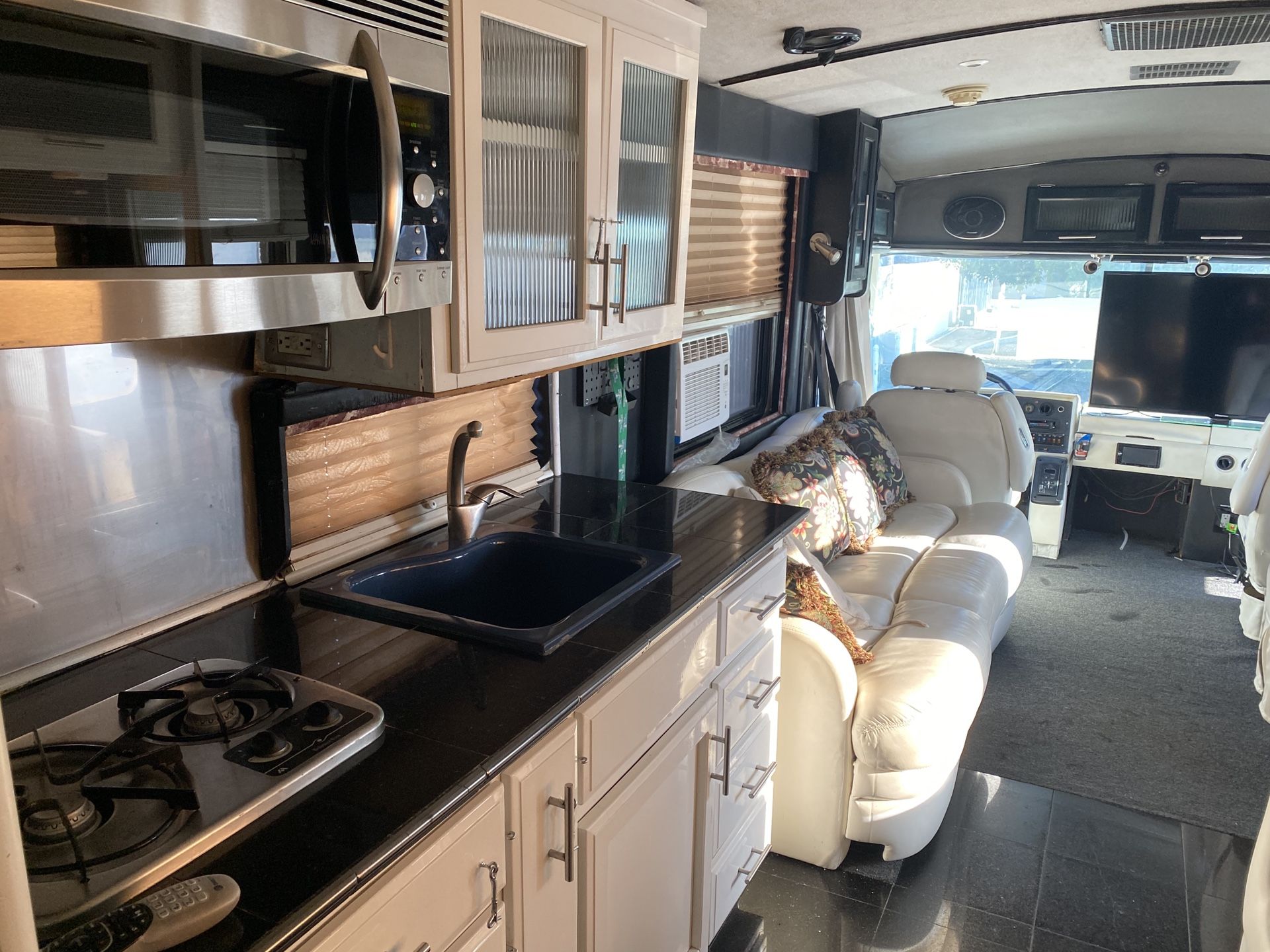 Fleetwood South wind 36ft RV 1995 for Sale in Scottsdale, AZ - OfferUp