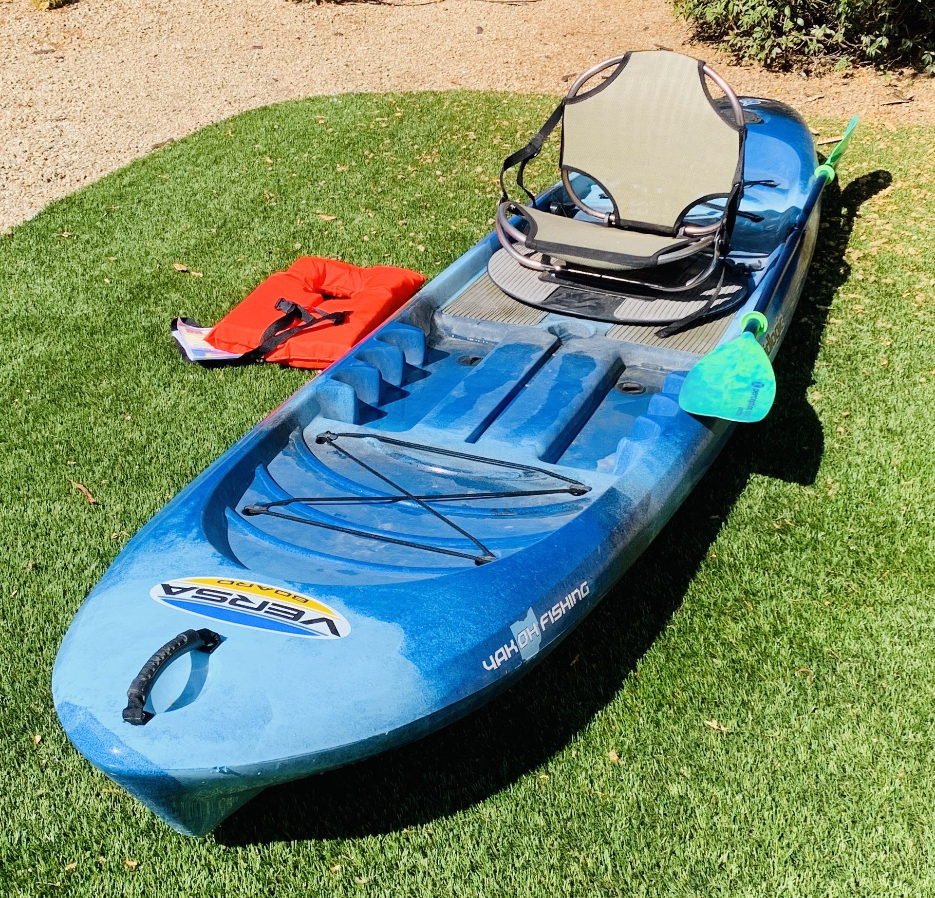 Stand Up Paddle / Kayak Versa Board for Sale in Phoenix, AZ - OfferUp