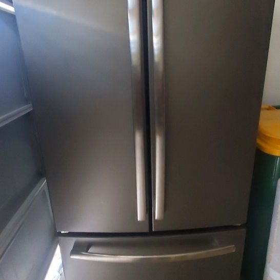 GE Refrigerator French Door GNE25JMKBFES for Sale in Philadelphia PA OfferUp