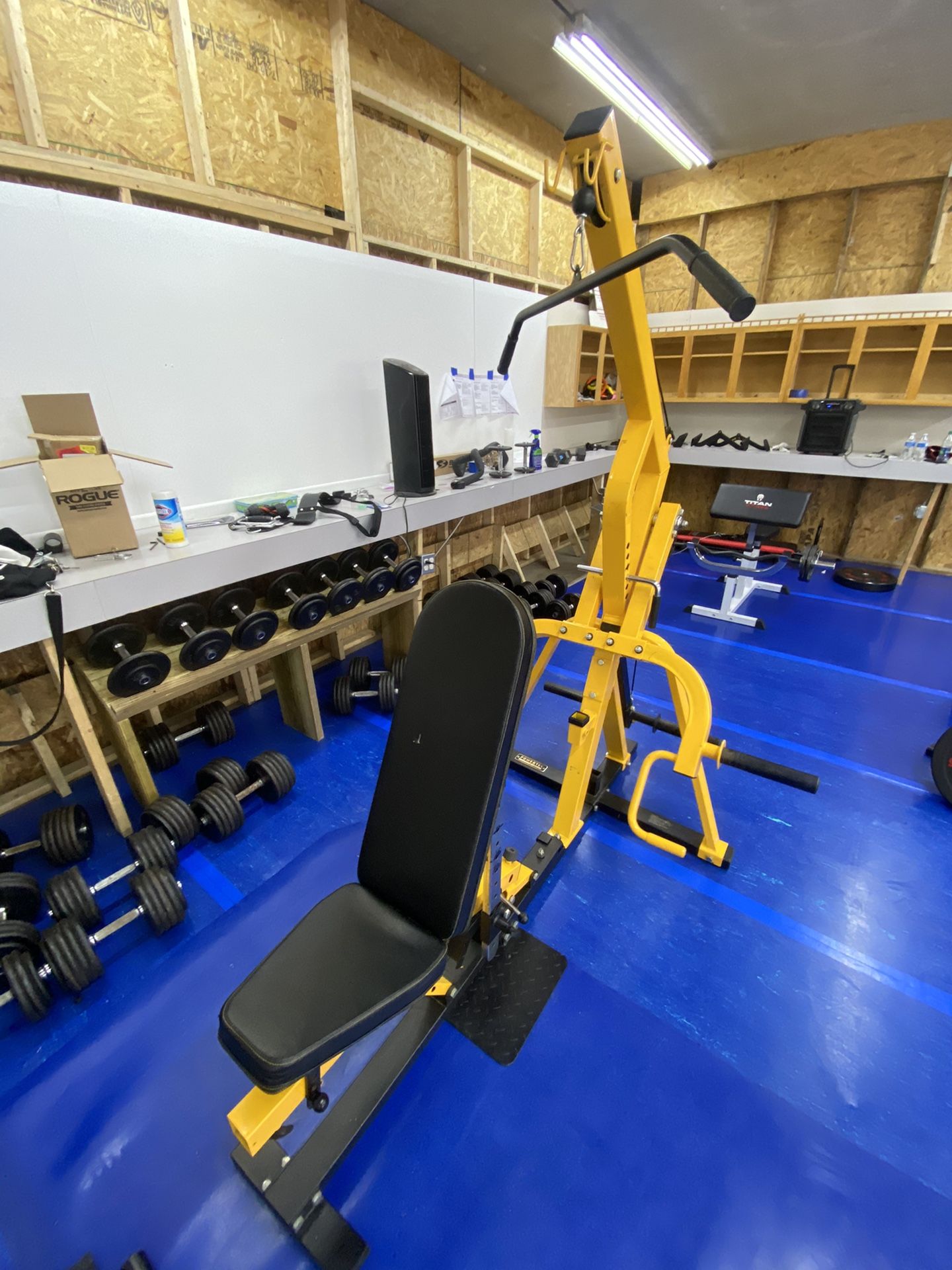Powertec workbench chest shoulder press lat pulldown for Sale in ...