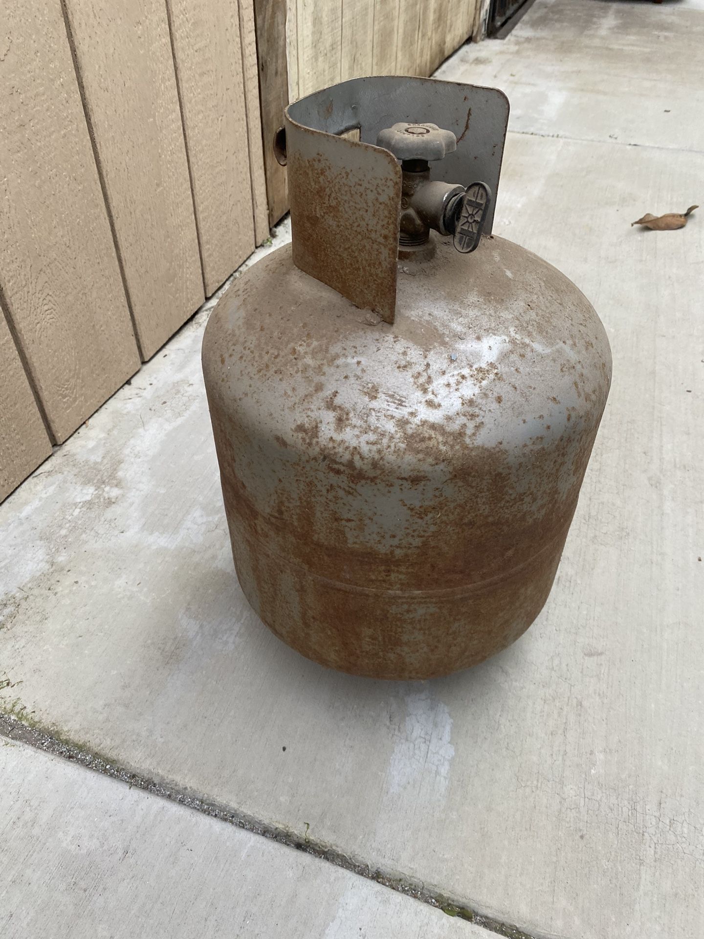 Propane Tank. for Sale in Pasadena, CA - OfferUp