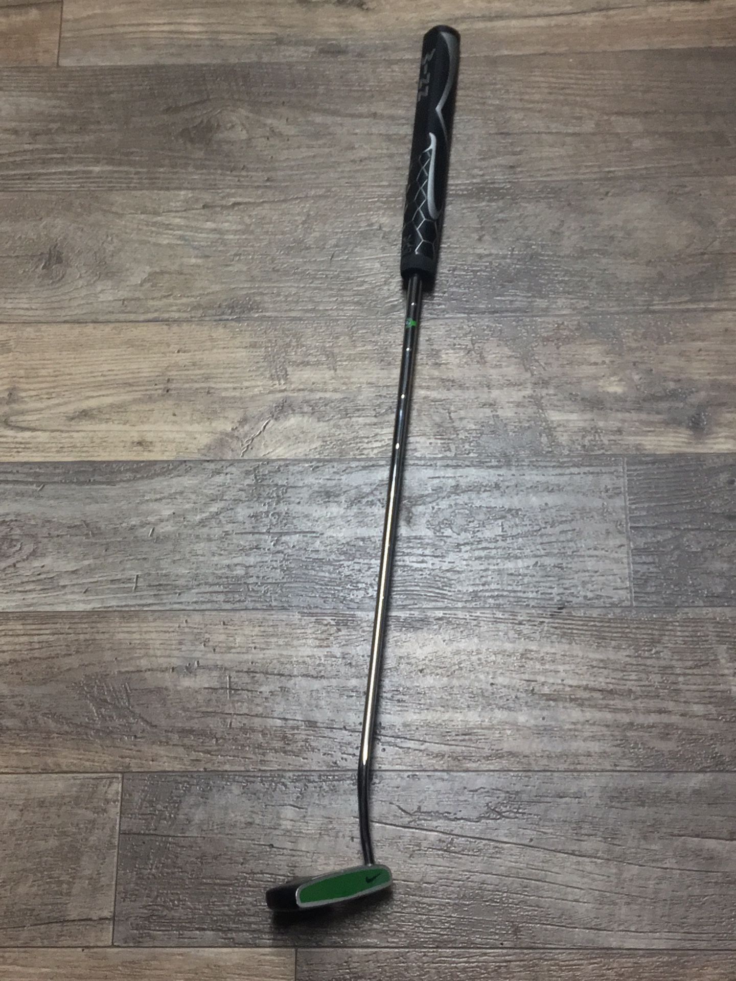 NIKE OZ-5 U-Shaped Putter w/ WinnPro X 1.60 “Fatty” Grip for Sale in ...