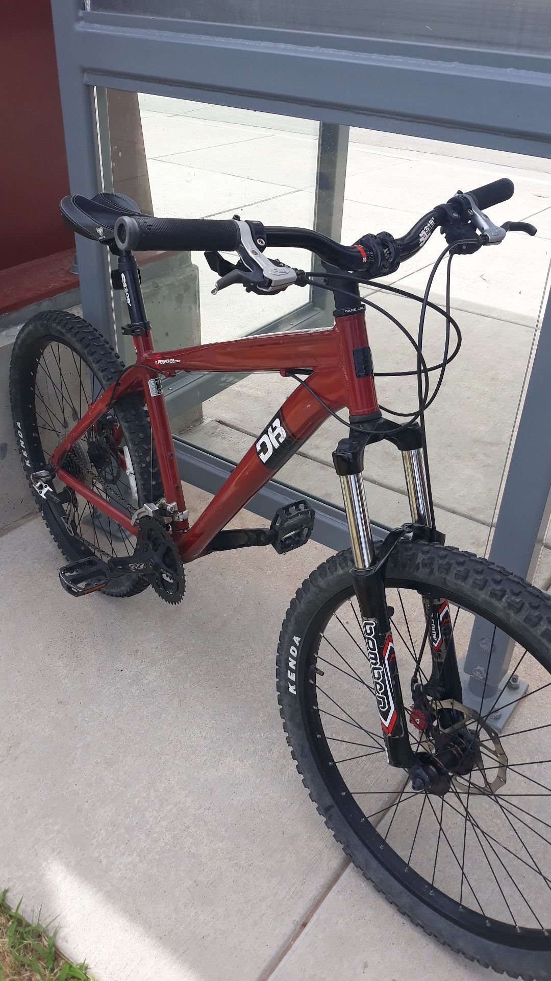 Diamondback response comp excellent condition medium for Sale in Denver ...