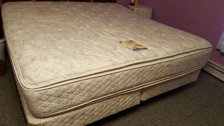 Sealy Correct Comfort Sorensia Pillowtop King Mattress and box spring for Sale in Lockport IL OfferUp
