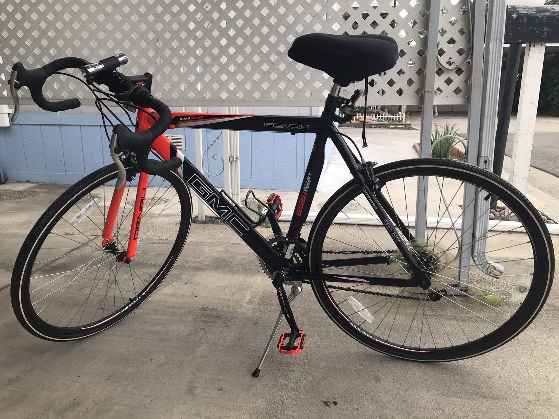 GMC Denali Series Road Bike, Series 6061 for Sale in Anaheim, CA - OfferUp