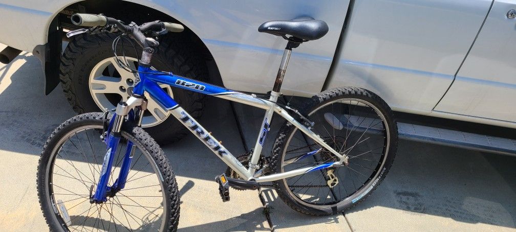Trek 820 ST for Sale in La Verne, CA - OfferUp