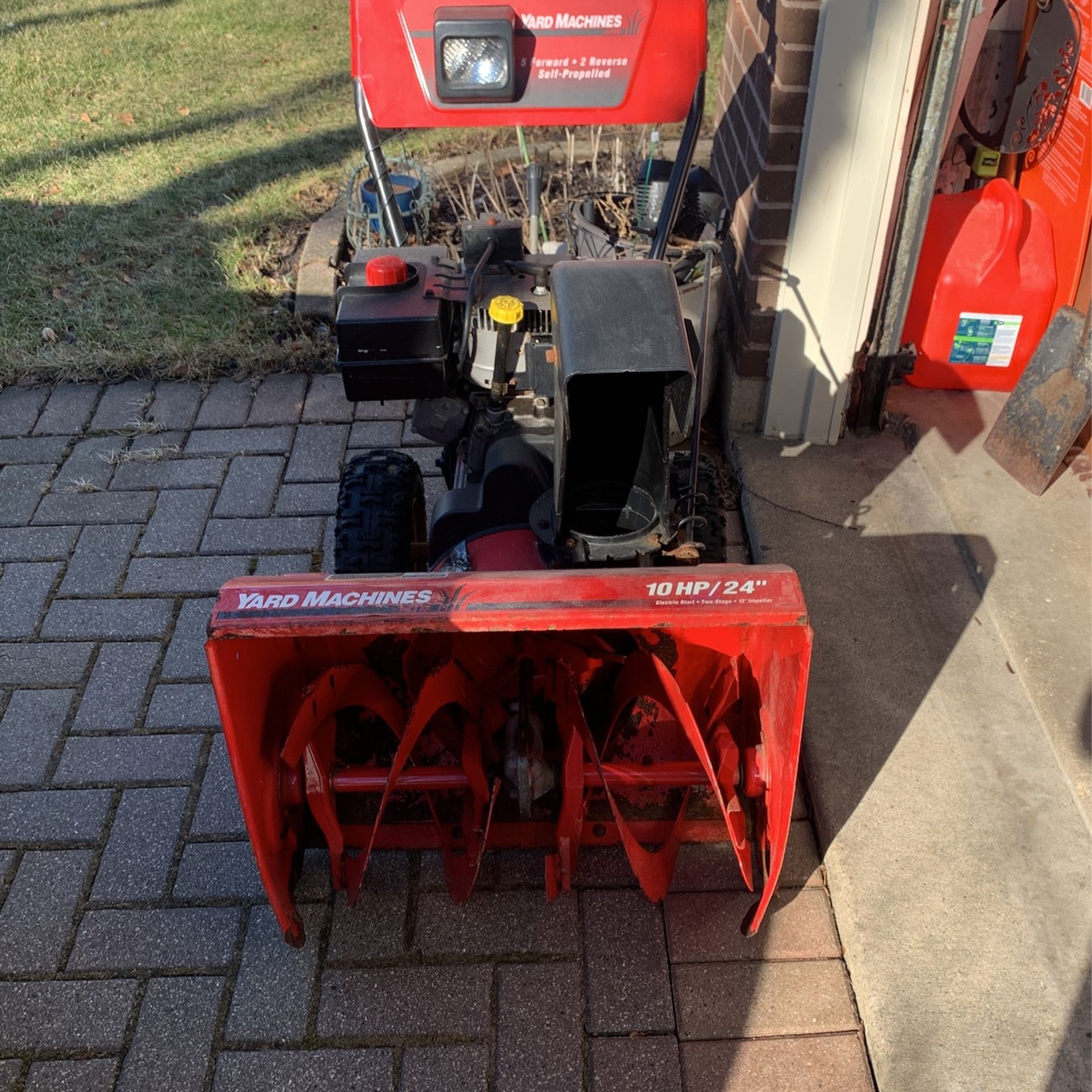 Snowblower Tecumseh Engine for Sale in Rolling Meadows, IL - OfferUp
