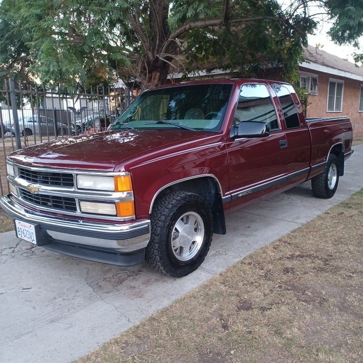1998 Chevrolet Silverado 1500 for Sale in Los Angeles, CA - OfferUp