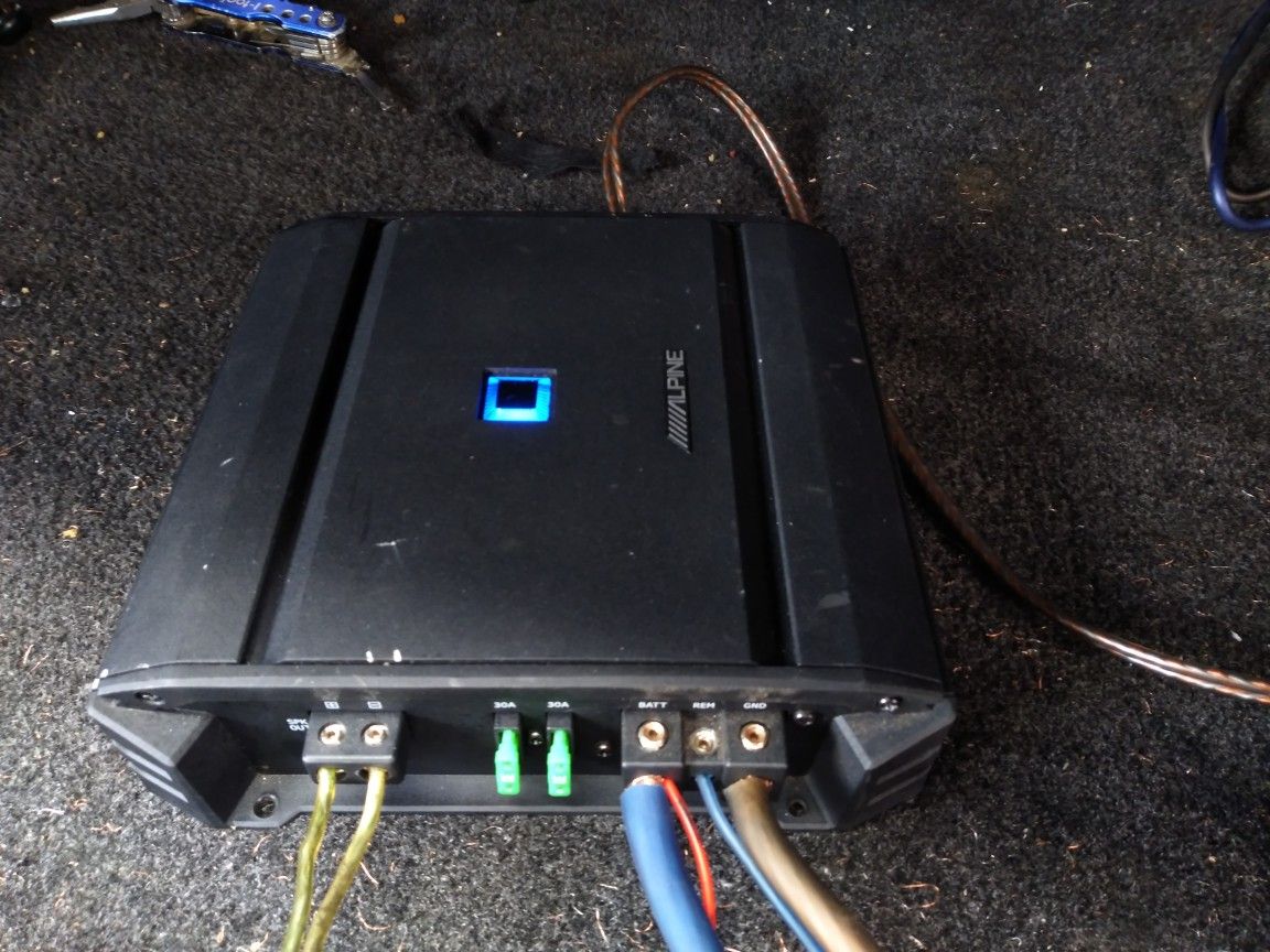 Alpine 1200 W for Sale in Corona, CA - OfferUp