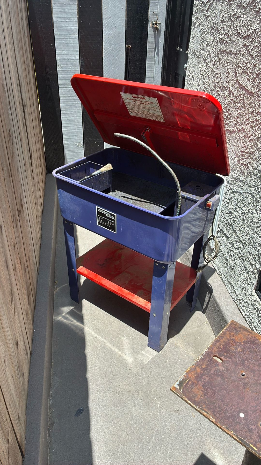 Chicago Electric Parts Washer for Sale in Santa Monica, CA - OfferUp