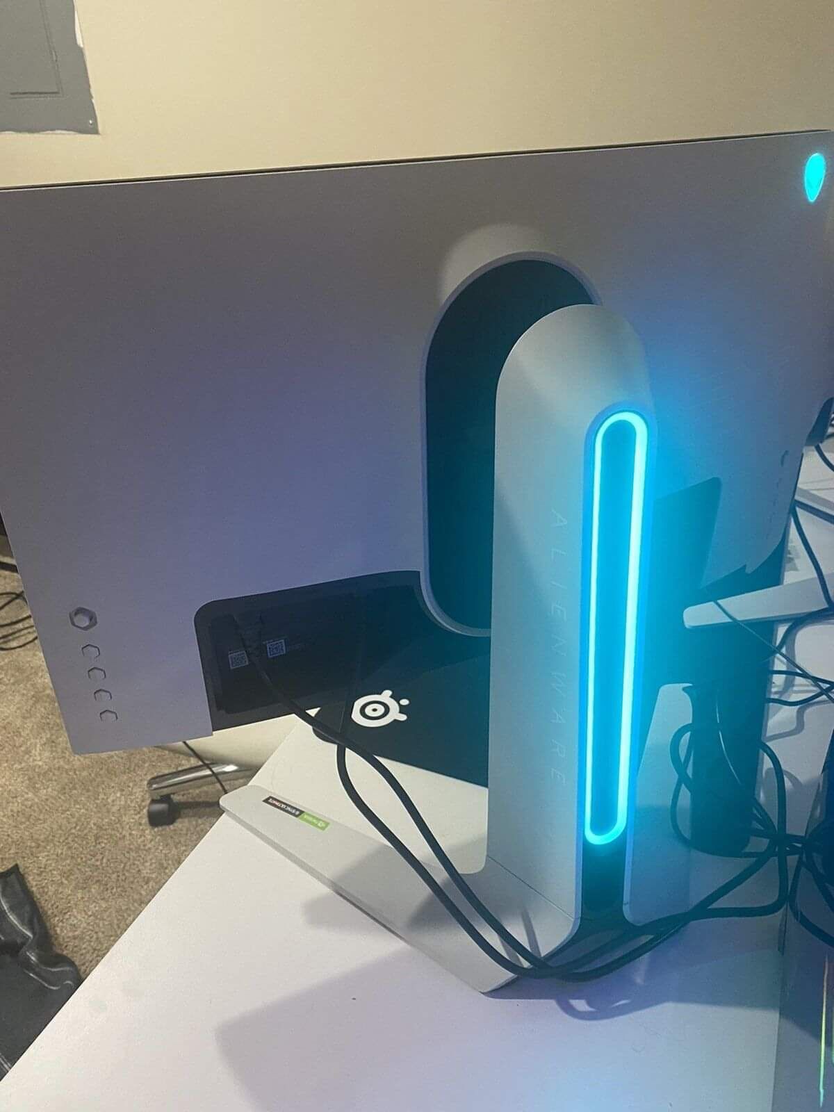 Alienware AW2721D QHD 240hz Gaming Monitor for Sale in Roseville, CA ...