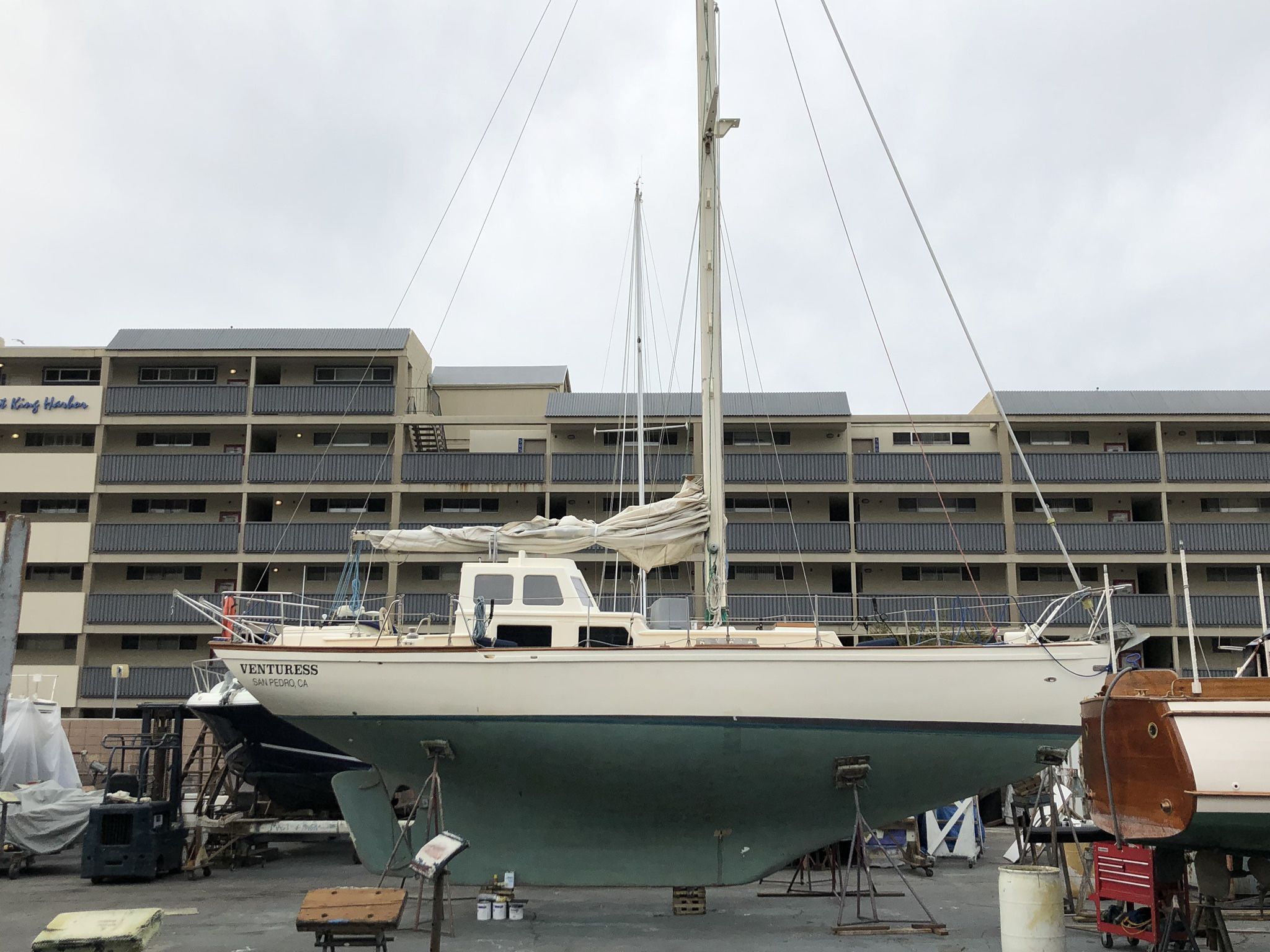Morgan Bluewater Sailing Yacht (Sloop Design) for Sale in Marina Del ...