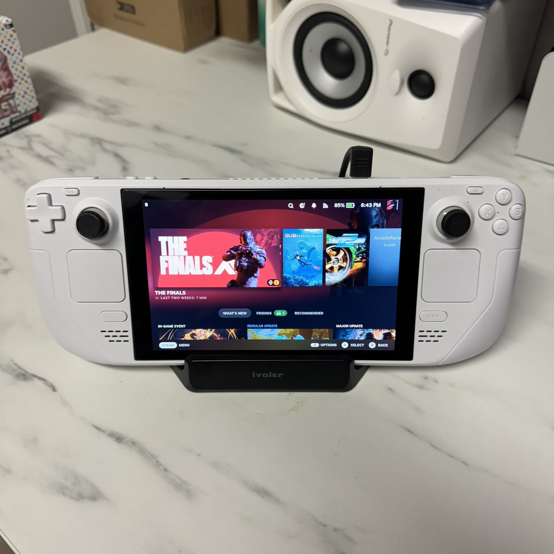 White Steamdeck 1TB + EXTRAS for Sale in Phoenix, AZ - OfferUp