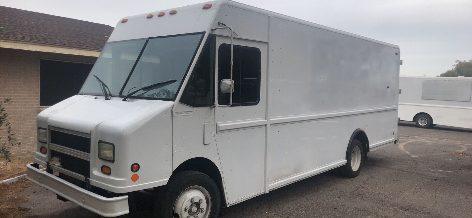 2002 freightliner m55 5.9 diesel Cummins for Sale in Las Vegas, NV ...