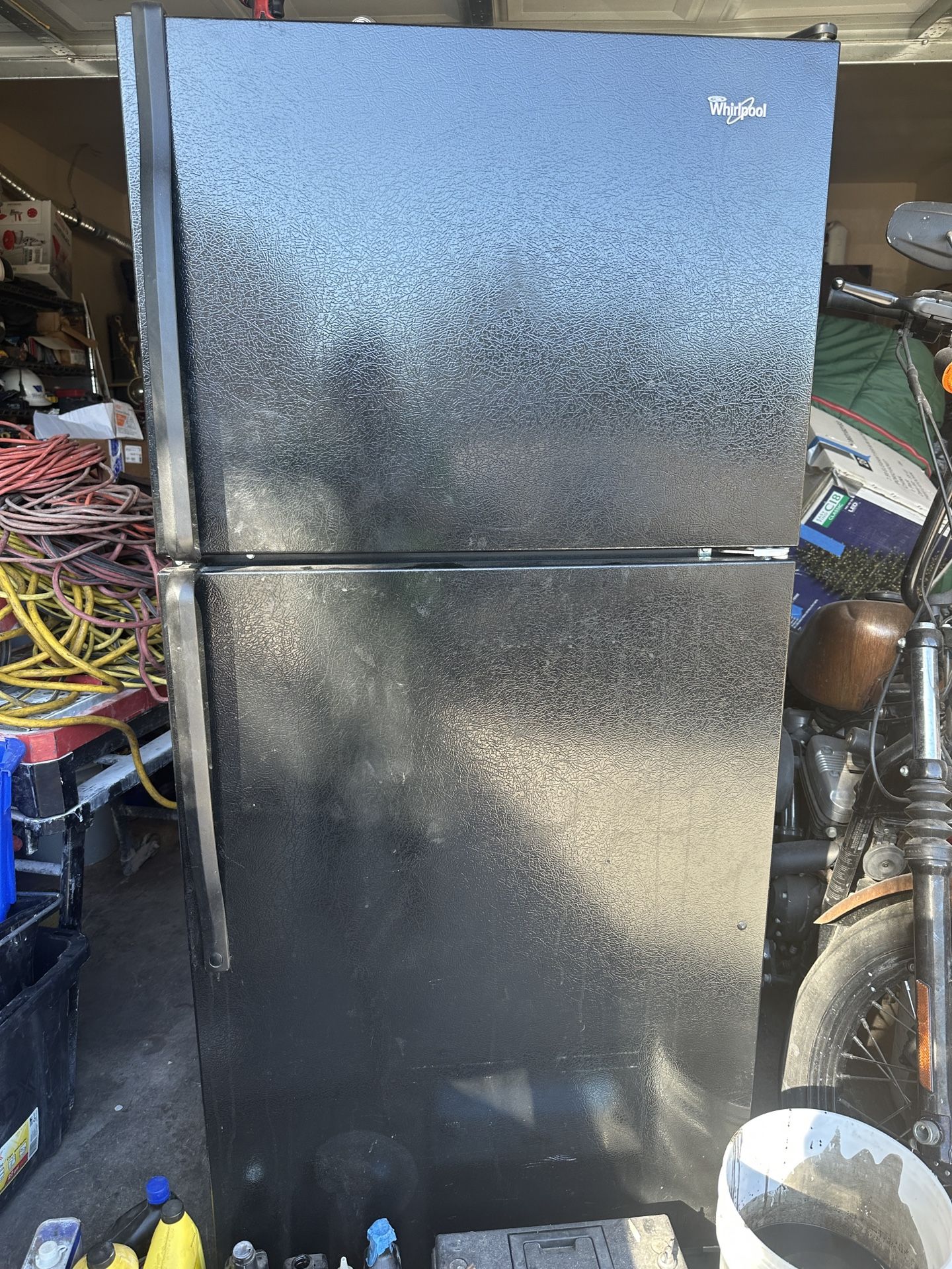 Whirlpool Refrigerator for Sale in Las Vegas, NV - OfferUp
