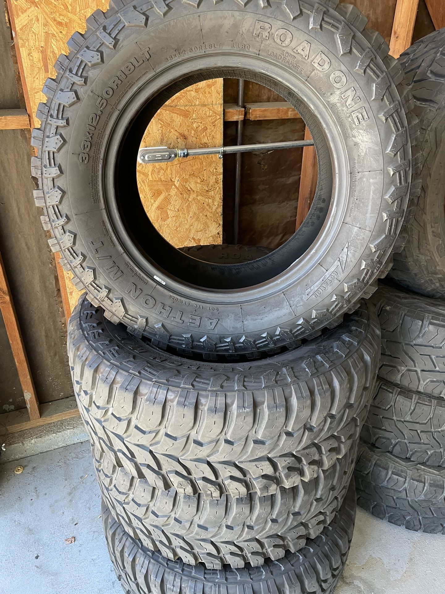 roadone aethon mt 33x12.50r18 for Sale in Stockton, CA - OfferUp