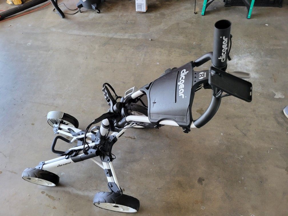 Clicker Model8+ Pull Cart for Sale in Carson, CA - OfferUp