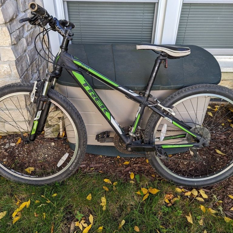Trek Mountain Bikes Green And Black